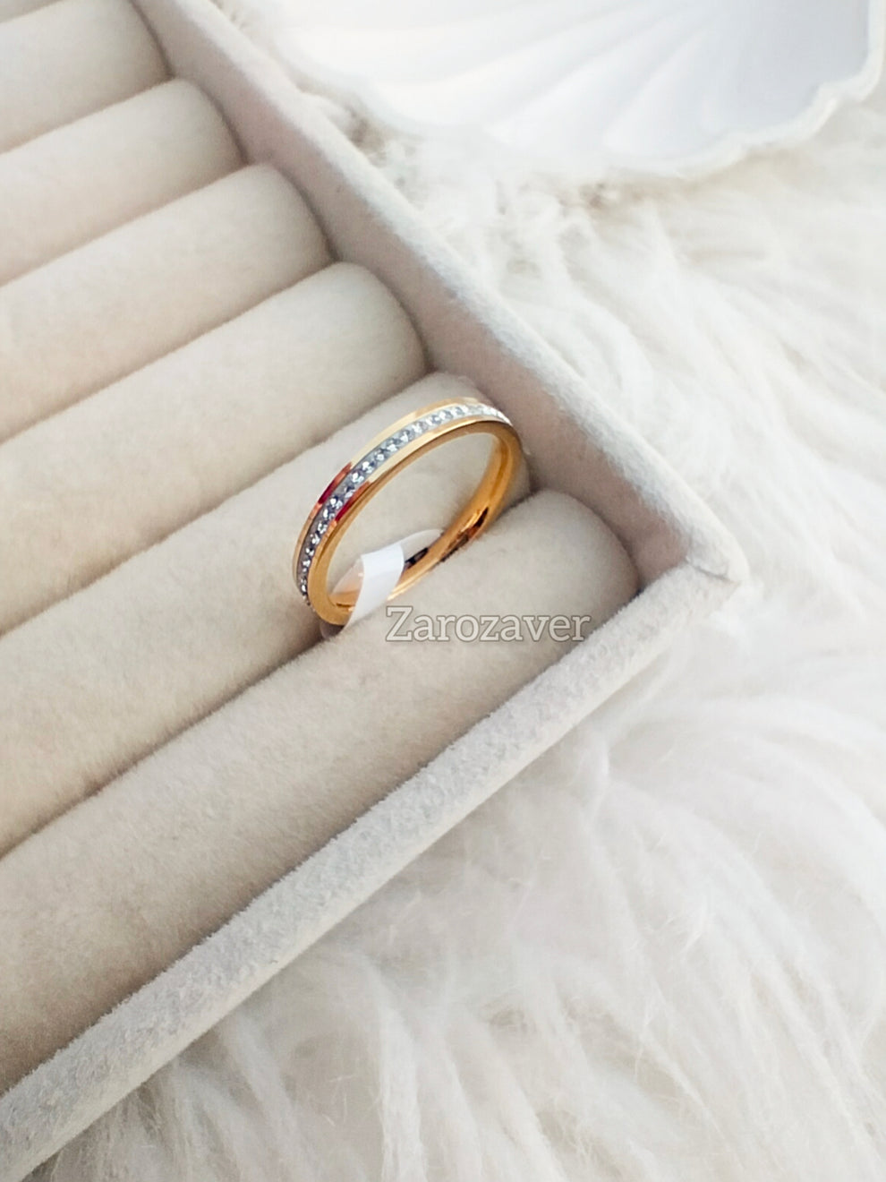 Edwina Ring – Zar O Zaver